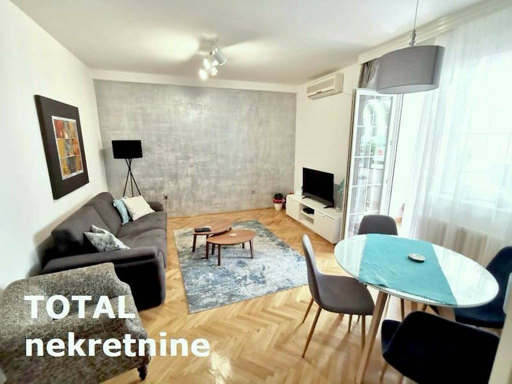 Dvosoban stan NOVI SAD, 226600€