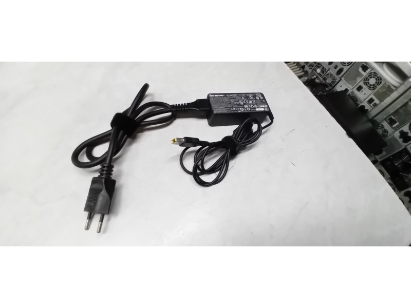Lenovo Punjac Adapter 20V - 2,25a četvrtasti konektor