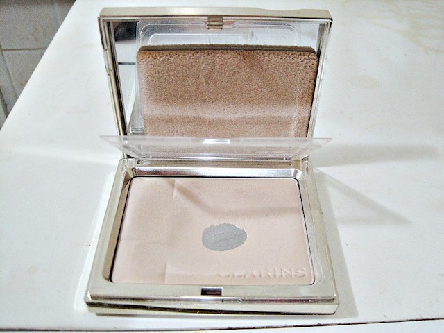 Clarins Ever Matte Mineral Powder Compact