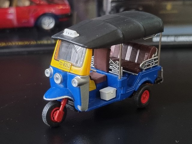 TukTuk 1:43