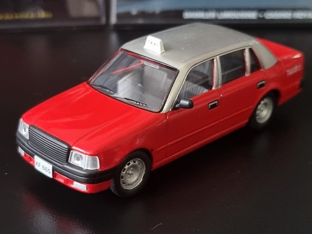 Toyota Crown 1:43