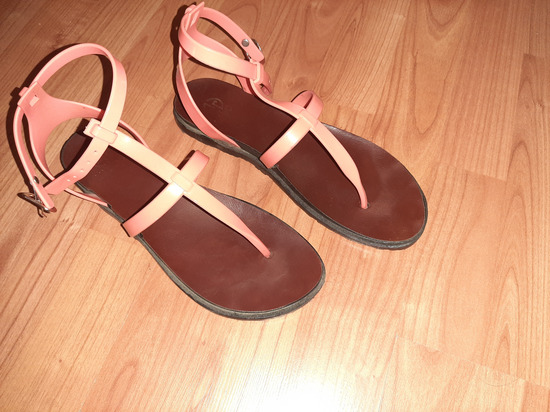 Trendyol sandale japanke