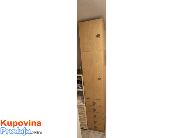 Plakar sa fiokama i policama 30eur
