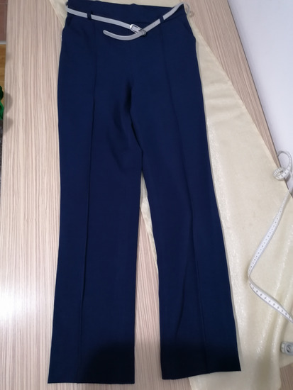 Vogeli teget pantalone na crtu 38 / Snizeno!!!