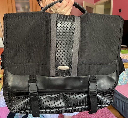 Samsonite poslovna torba/lap top% snizena na 4.000