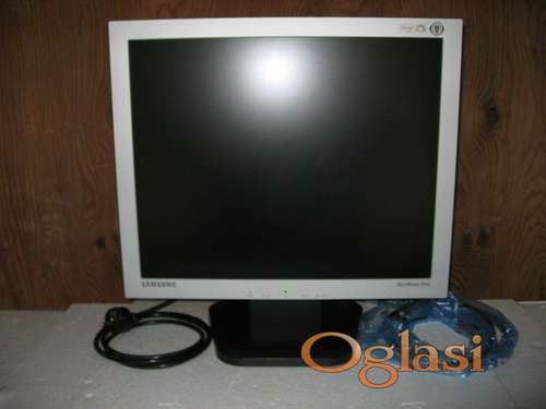 Samsung Syncmaster 913V Silver 19"