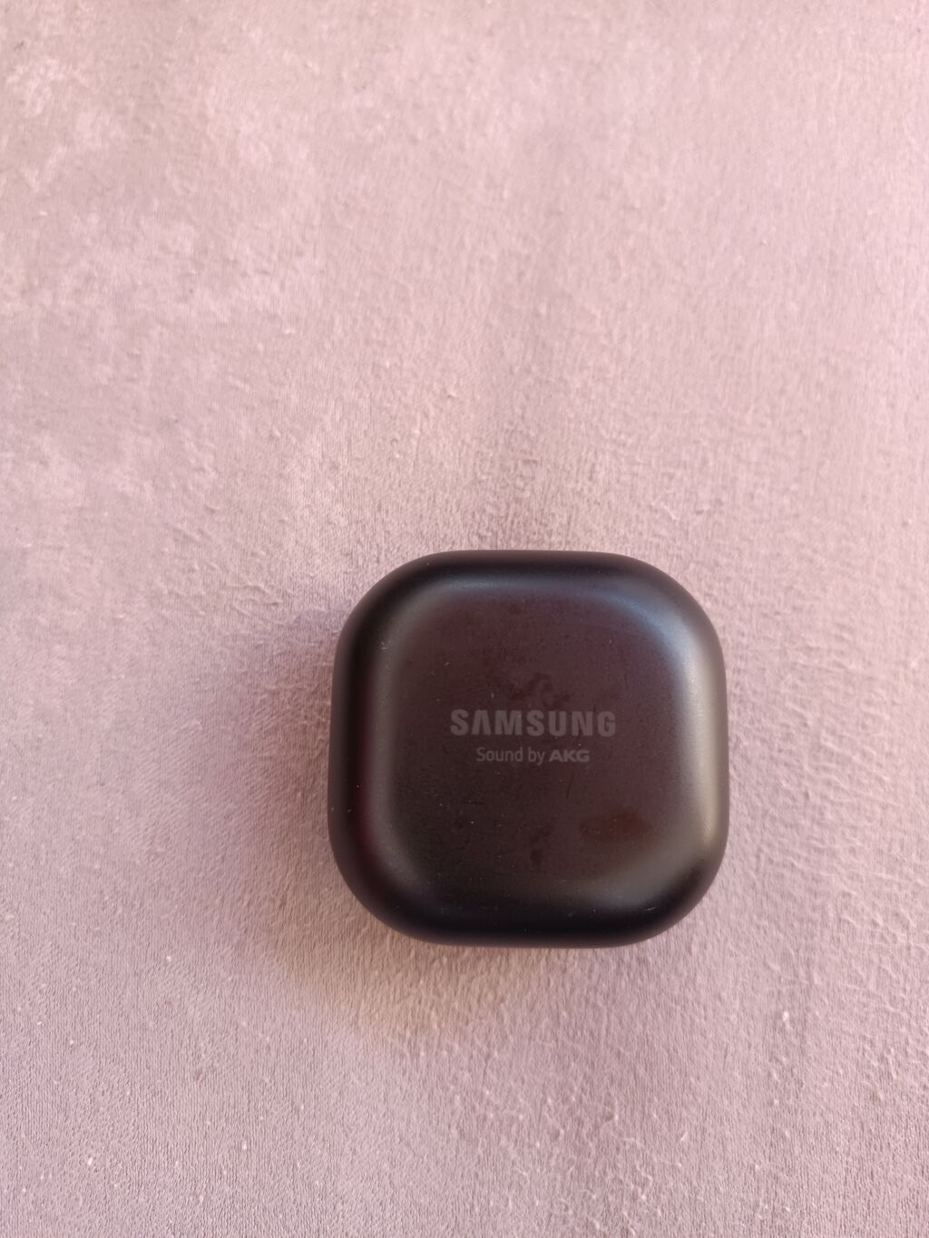 Samsung kutija za slušalice