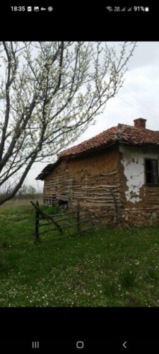 Prodaje se imanje u selu Saranovo, opstina Raca Kragujevacka