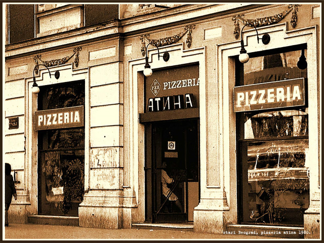 Stari Beograd, pizzeria Atina 1980., uramljena slika 30x40cm i 40x50cm