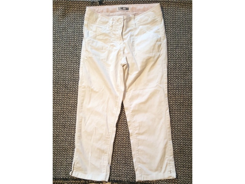 OKAIDI BELE LETNJE SLIM 7/8 PANTALONE / vel 138 9-10