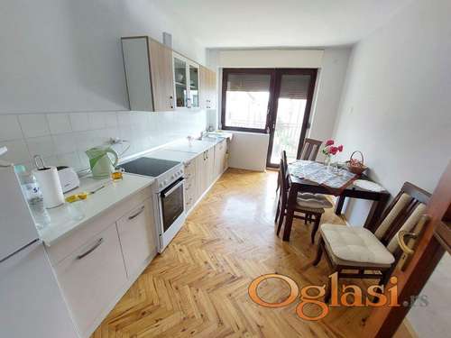 Blok vila, Petrovaradin - Trosoban - 85m2