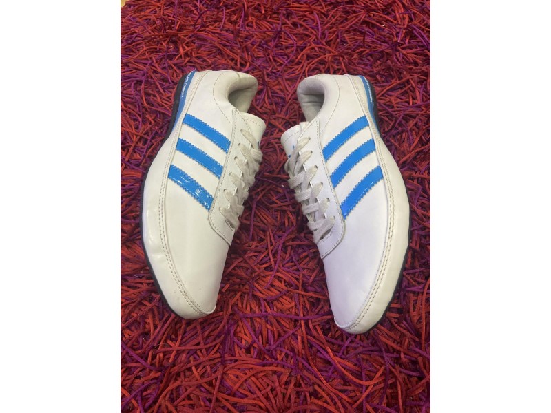 Adidas patike 44