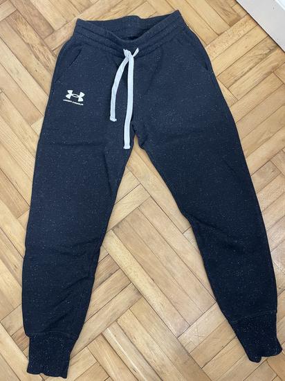 Under armour trenerka