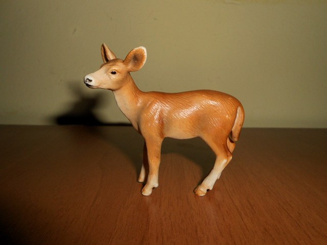 Schleich - White Tail Deer Doe
