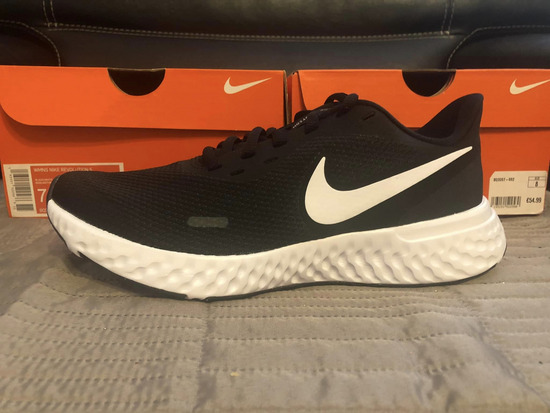 WMNS NIKE Revolution 5