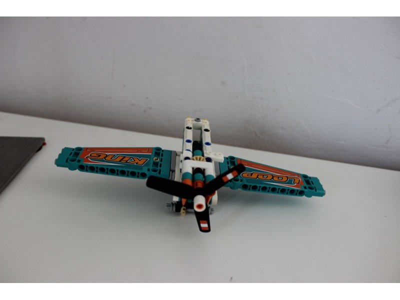 Lego technik kocke nekompletan avion Loop King