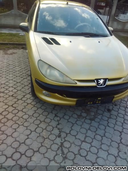 Peugeot 206 Kompletan Auto U Delovima