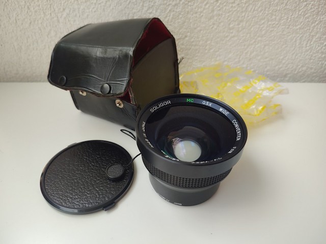 Soligor MC 0.5X wide converter lens