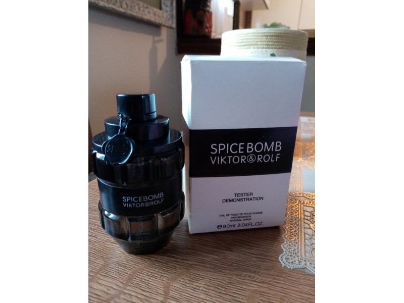 Viktor & Rolf SPICEBOMB - JAK, PRELEP