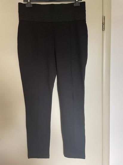 Zara crne pantalone