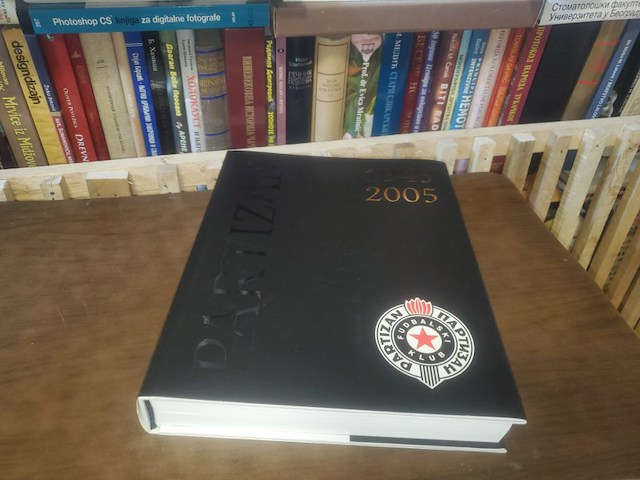 Partizan 1945 - 2005 + zastitna kutija