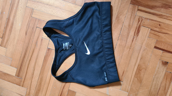 Nike top