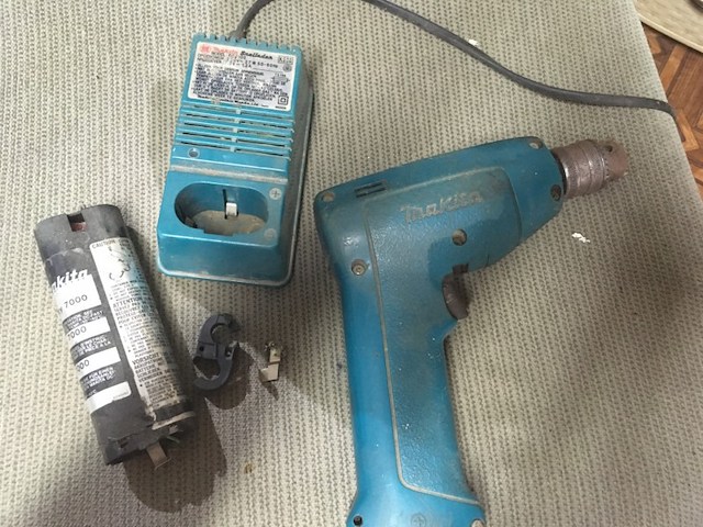 Makita busilica aku original