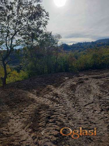 Odličan ravan plac u Vikend zoni