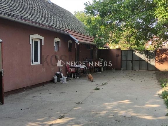 Gradska lokacija, Vojlovica, Šandora Petefija, Kuća, 107m2, 86000 EUR