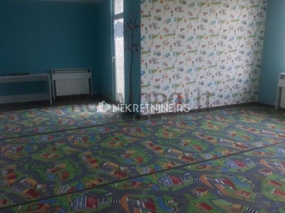 Rakovica, Kanarevo brdo, Jelke Bojkić Makavejev , 4.0, 129m2, 175000 EUR