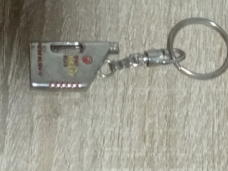 METALNI PRIVEZAK kupite 5-platite 4
