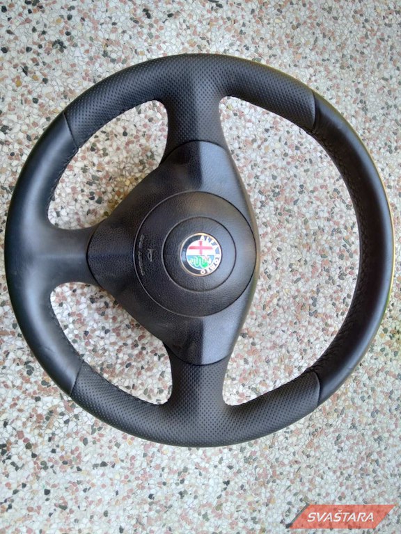 Alfa Romeo 147 volan