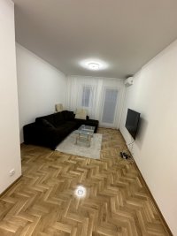 Beograd, Novi Beograd, 1200€, 80 m2