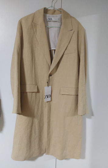 Zara mantil NOVO L/M
