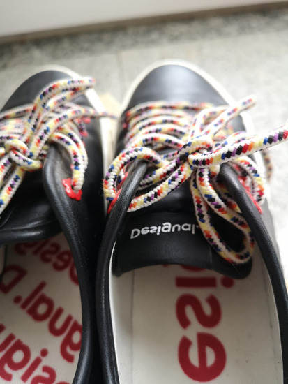 Desigual patike 39 gratis ptt