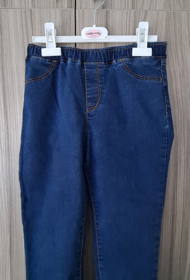 LC Waikiki helan pantalone 134/140