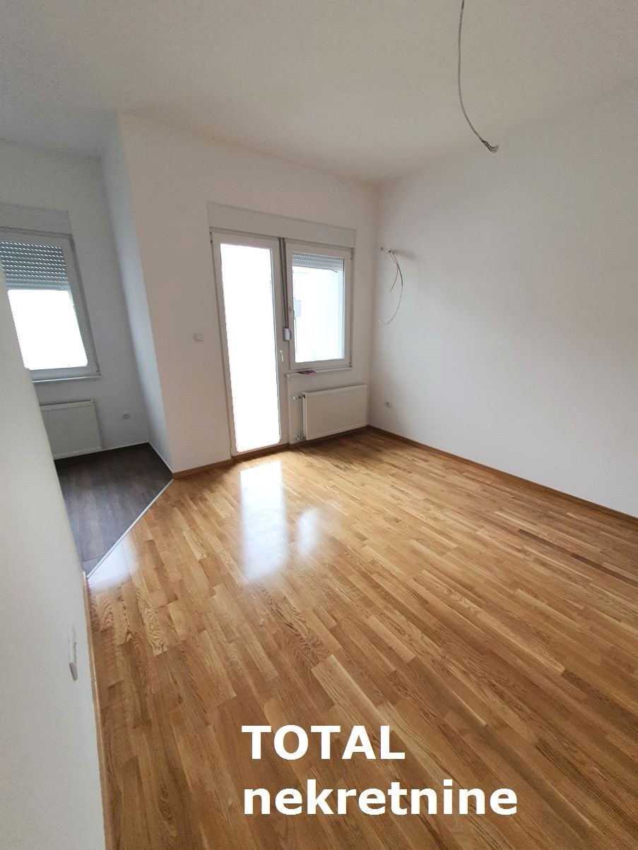 Stan,PETROVARADIN,PETROVARADIN 31.00m2,72100€ , ID: 1095942