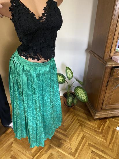 Plisirana midi zelena suknja