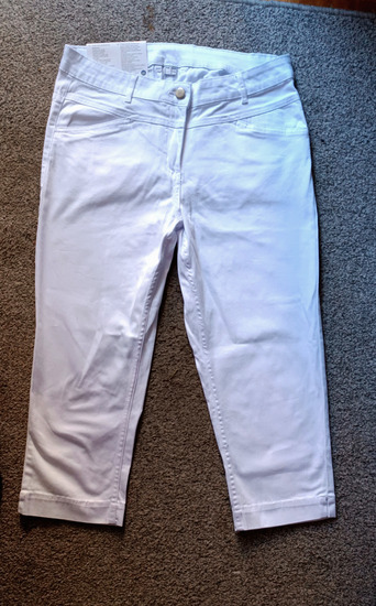 Bele lasteks 3/4 pantalone