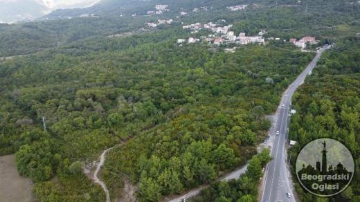 Urbanizovana parcela, Kotor, Kavač, 200m od žičare