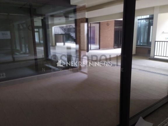 Novi Beograd, Tošin bunar, Tošin bunar, Lokal, 68m2, 253340 EUR