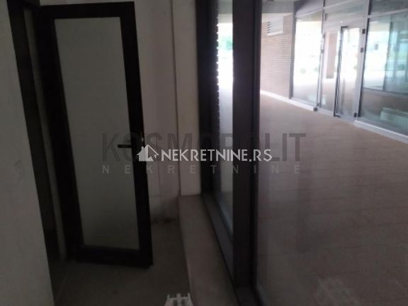 Novi Beograd, Tošin bunar, Tošin bunar, Lokal, 57m2, 202280 EUR