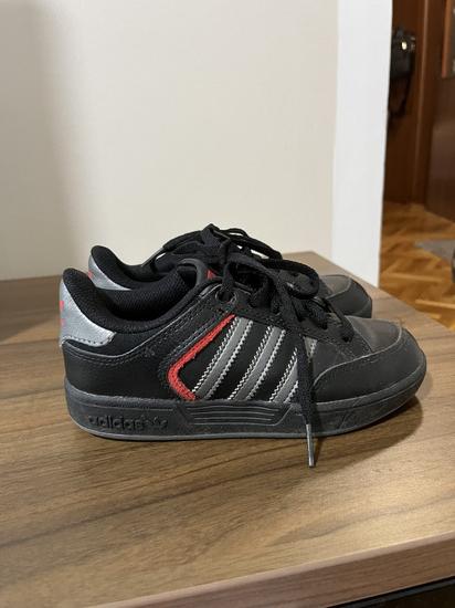 Adidas kožne patike za dečaka