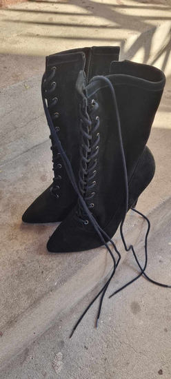 STEVE MADDEN kratke cizme