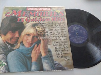 Memories: 15 Golden Hits Various album preslusana