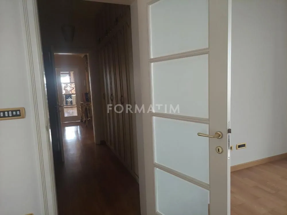 Izdavanje, četvorosoban stan, 160m2, Vračar Hram, Vračar, Beograd