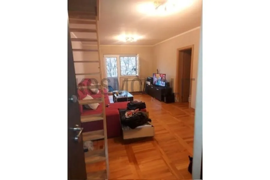 Prodaja, trosoban stan, 90m2, Karaburma, Palilula, Beograd