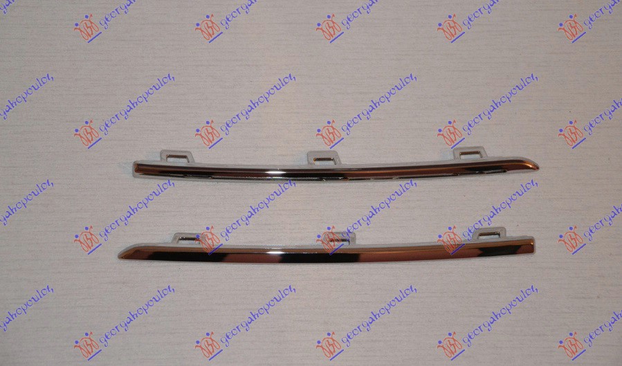 LAJSNA PVC MASKE GORNJA (SET 2 DELA) RENAULT SYMBOL (2017-) (OEM: 620729869R)
