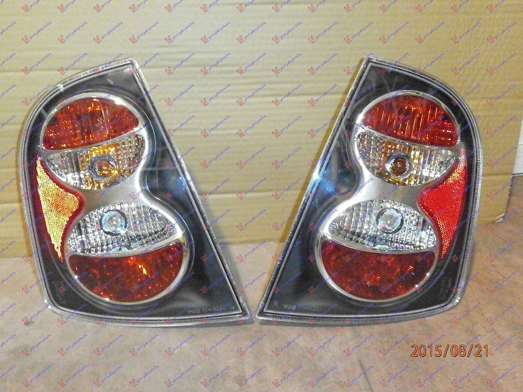 STOP LAMPA TUNING CRNI SET 3/5 VRATA -04 SKODA FABIA (1999-2007)