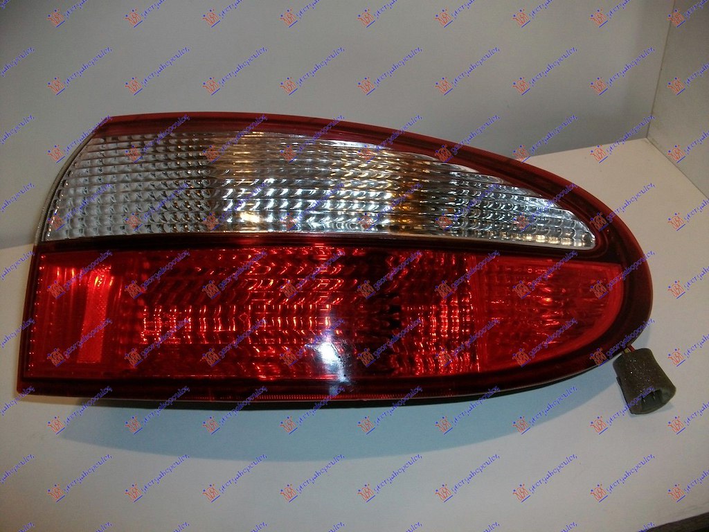 STOP LAMPA SPOLJASNJA – 01 Desna str. DAEWOO LANOS H/B (1997-2008) (OEM: 96304619)